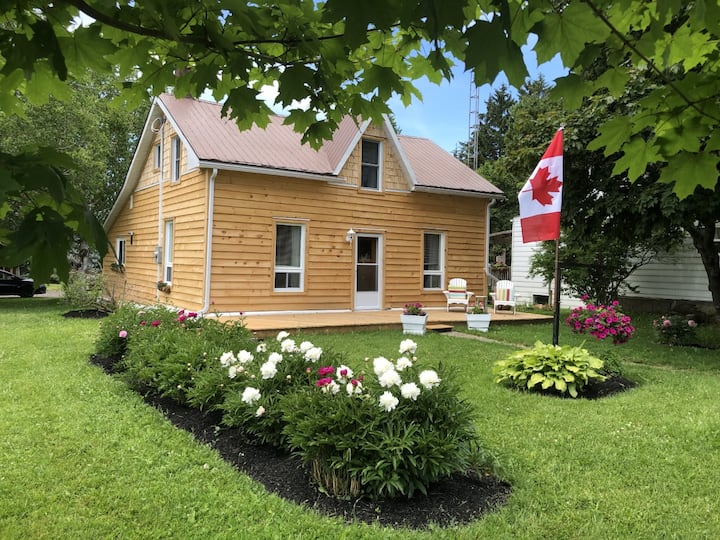 Country Cottage In Ski Country - Mariposa Folk Festival