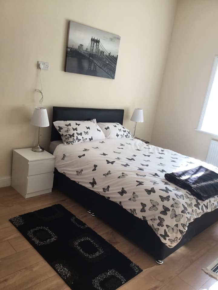 5 Bed Maisonette Central Westkirby - Wirral