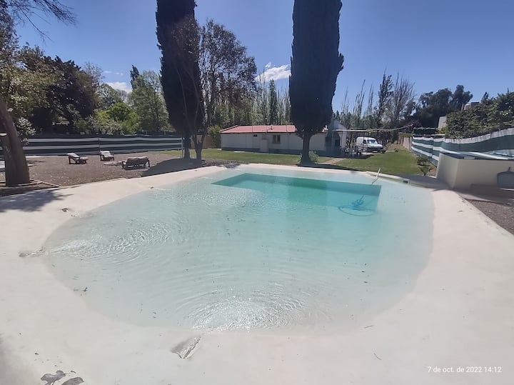 Casa Campestre 2500 M2 De Frutales Con Piscina - Argentina