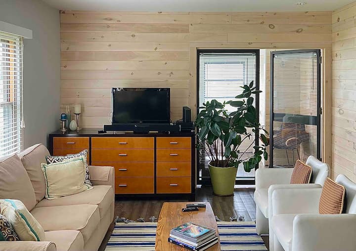 A Mid-century Summer Night's Dream! - Lewes, DE