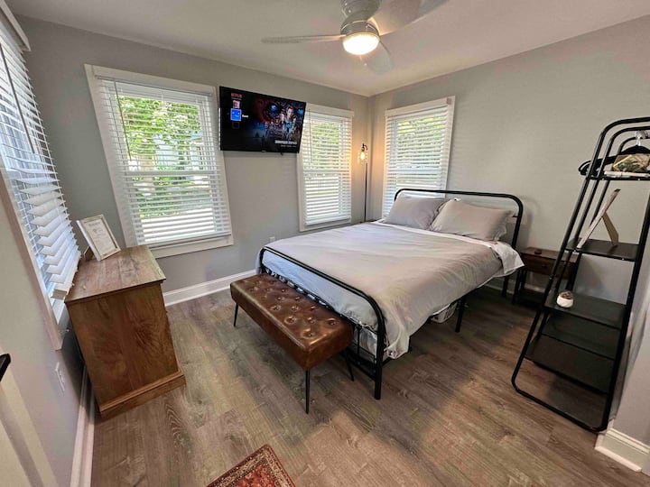 Village Studio Suite - East Hampton, CT