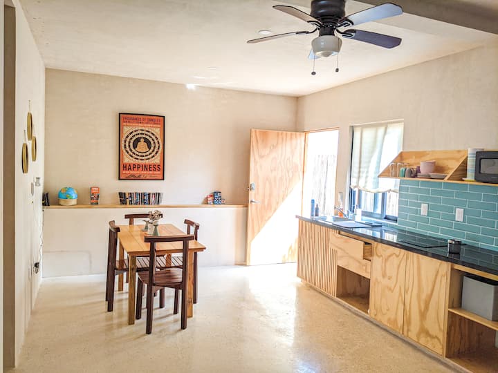 Studio Chukum Queen Bed Wifi 60mb/s Downtown - Cancún