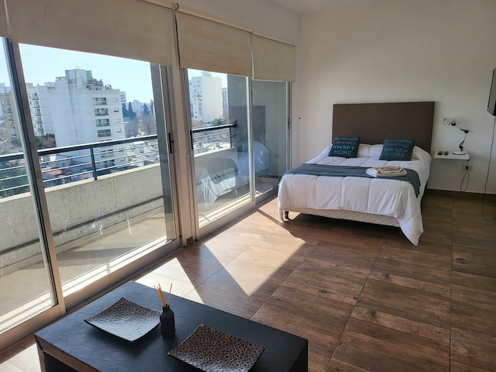 Loft 40 Y 8 Gran Balcón Luminoso Y Vista - アルゼンチン ラ・プラタ