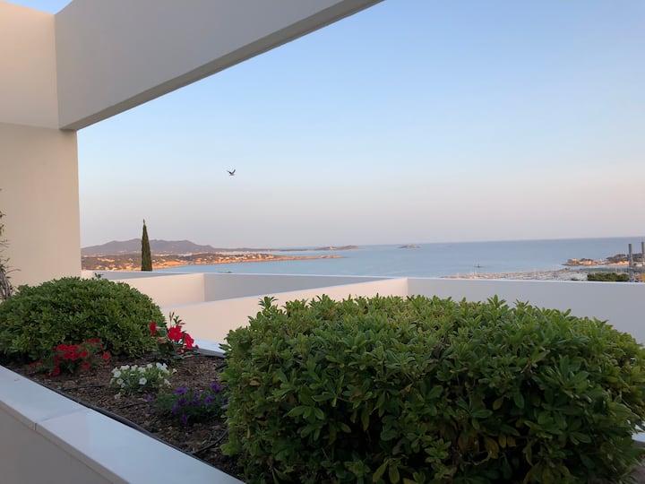T2,grande Terrasse Dans Résidence Avec Piscine - Bandol