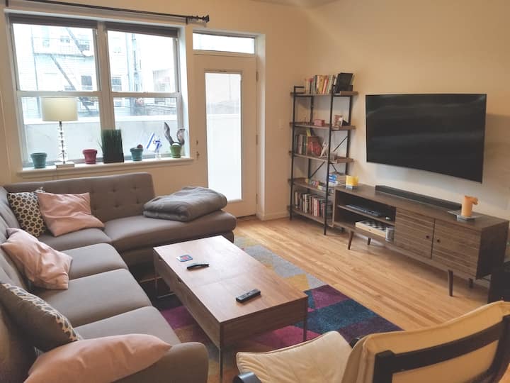 Beautiful Apt In The Heart Of Vibrant Williamsburg - Brooklyn, NY