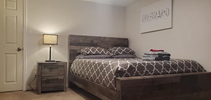 Cannibis Friendly Private Apartment With Hot Tub - Colorado Springs, CO