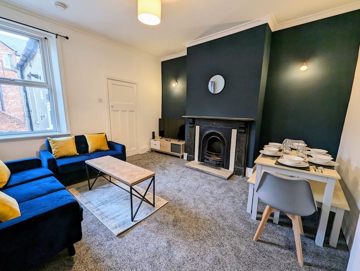 Enjoy 3 Br Apartment With Your Family And Friends - Gosforth