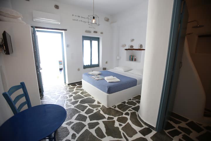 Nereus - Naxos  Studio With Courtyard - Naxos