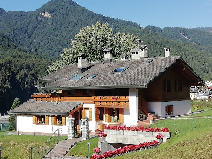 Mansarda Sul Lago Vista Tre Cime Di Lavaredo - Forni di Sopra