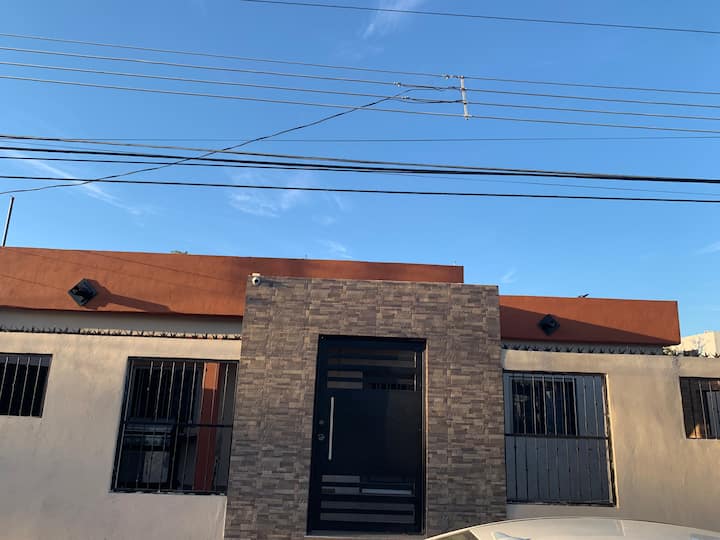 Hermoso Departamento Equipado Céntrico - Hermosillo