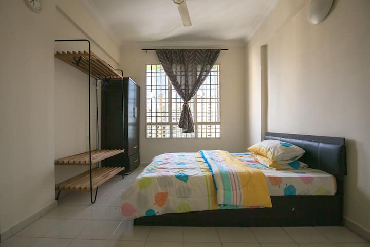 Cozy Room ,Private Bathroom , 500mbps Broadband - Penang