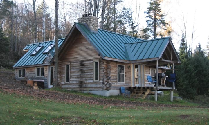 Authentic Log Cabin - Willoughby State Forest, Sutton