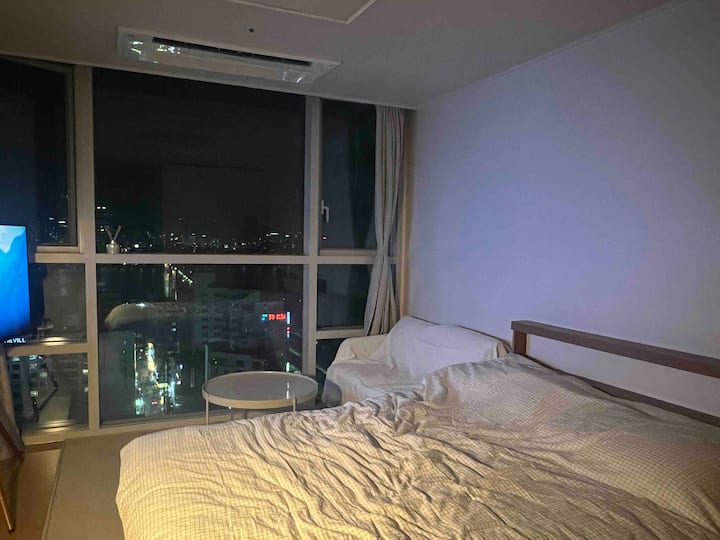 #Goodd House# 한강View, 당산역1분, 넷플릭스, 유튜브가능 - Seoul