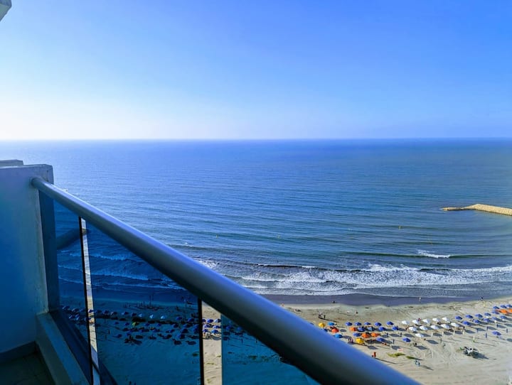 Apartamento  En Bocagrande En Frente A La Playa - Cartagena, Colombia