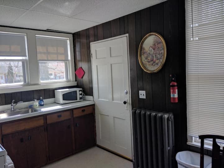 Private Apartment I Near Wesleyan University - Middletown, CT