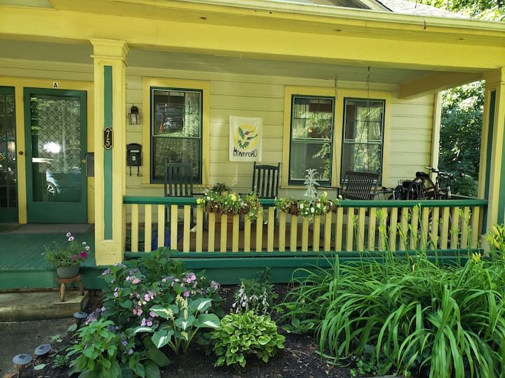Cozy 2.5br 1400 Sq Ft Triplex In Historic Montford - Asheville, NC