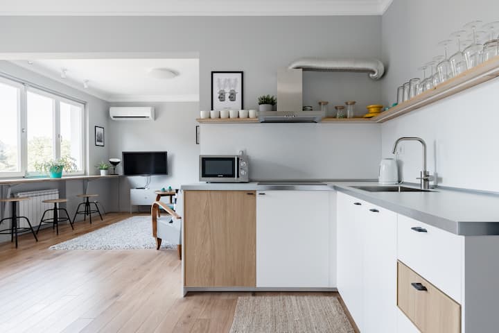 Relax On The Balcony At A Colorful City Haven - Sofia