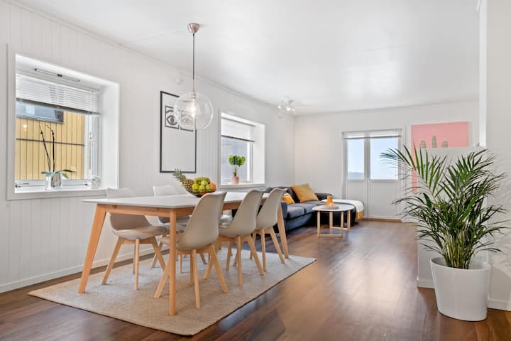 Modern Apartment Near City Centre Free Parking. - Tromsø