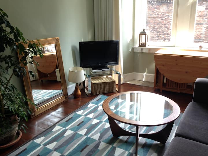 Charming Victorian Flat Near City Centre - Edinburgh, UK