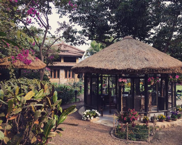 Diya Authentic Shantiniketan Mud Villa - Santiniketan