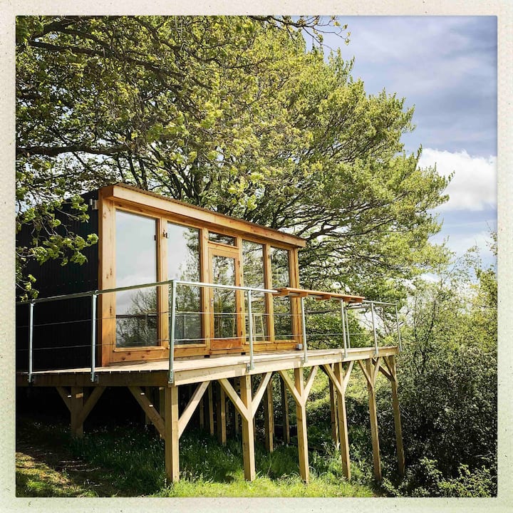The Hidden Linhay Treehouse With Views To Die For - Dorset