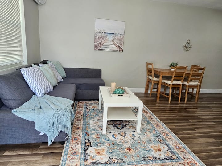 Special Price* 1 Br Apt 3 Mi, 7 Mins From  Beach - Clearwater, FL