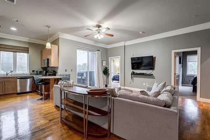 ★ Memory Foam ★ Netflix ★ Balcony ★ Midtown Atl - Atlanta