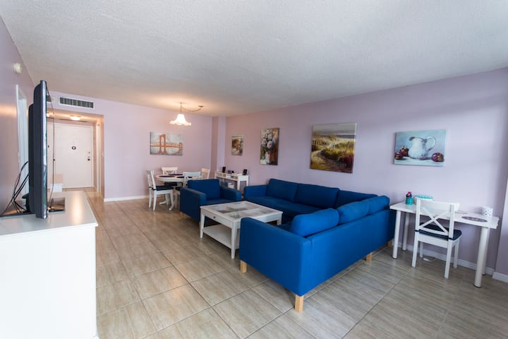 420 Oceanfront Apartment - Hollywood, FL