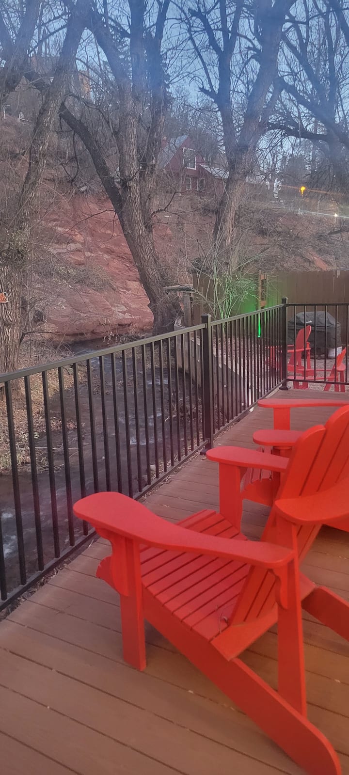 2024 Refreshed Cabin On River In D/town Manitou - Manitou Springs, CO