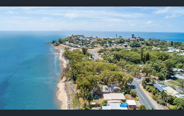 Seaside Breezes With Wi-fi - Mackay