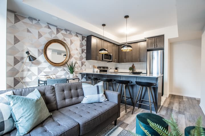 Central Townhouse 2 Beds 2 Baths Free Parking Wifi - Toronto