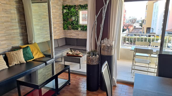 Cap Vers La Méditerranée, Centre-port - Agde