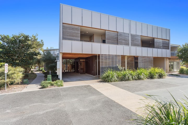 Banksia Beach House - Sunshine Coast