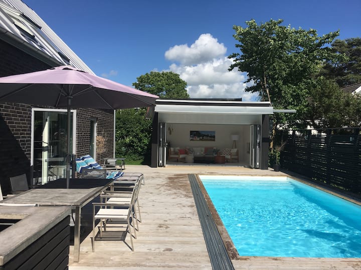 Modern Poolvilla Nära Fin Badstrand - Höllviken