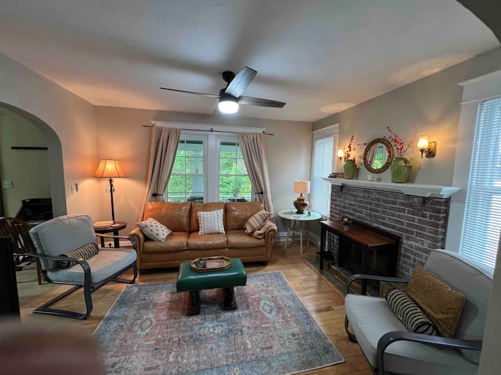 Stadium Hill House - Charlottesville, VA