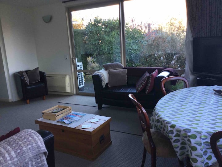 Queenstown Hill 2 Bedroom Apartment Close To Town - Southland