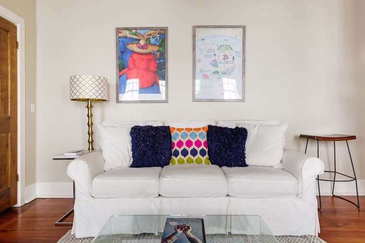 Charming Downtown Apartment Near Design District Restaurants - Charleston, SC