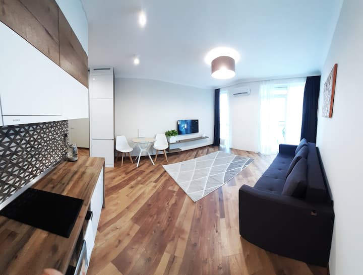 Красивая квартира с шикарным видом у метро - Kiew