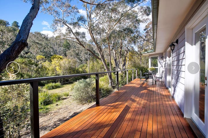 Escape To The Luxury Of Your Own Mountain Retreat - Katoomba
