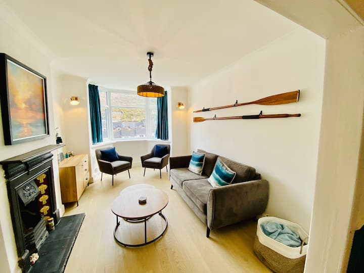 Valley View-3 Bed House & Parking In Dartmouth - Dartmouth