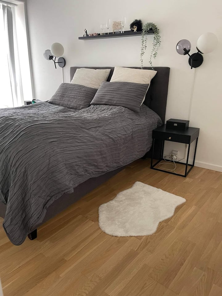 Fantastisk Lokation, Skøn 5 Lejlighed, Ren Og Pæn. - Copenhagen
