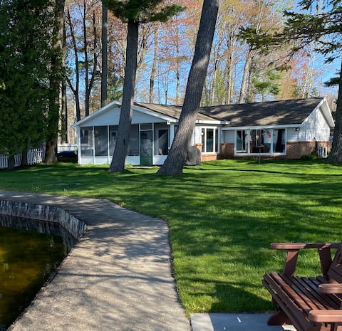 Lake Mitchell Vacation Rentals & Homes - Michigan, United States | Airbnb