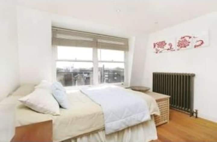 Camden Town 1 Bed Apartment - Bloomsbury