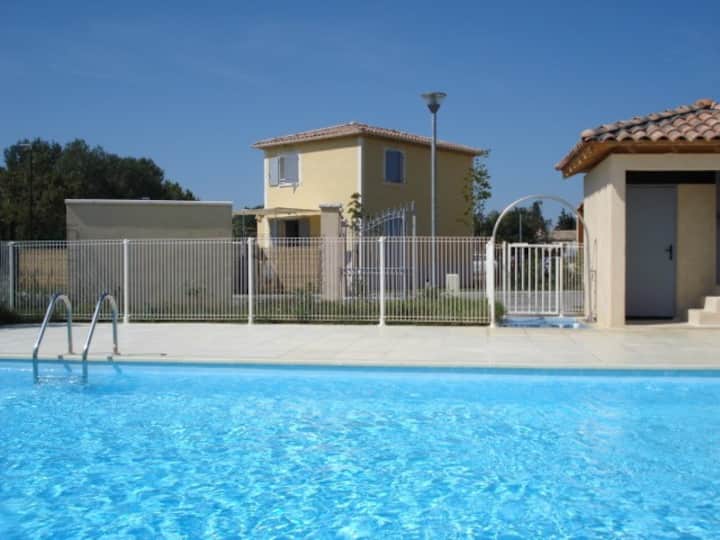 5mn De St Rémy Villa Tout Confort - Camargue