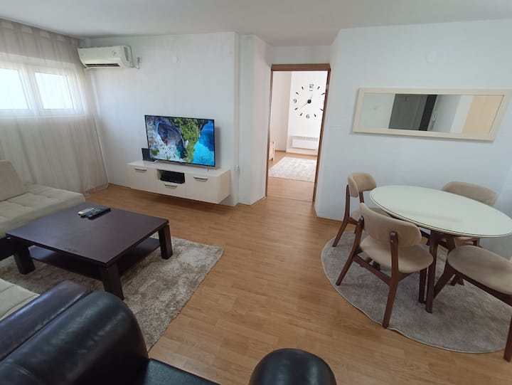 Comfortable, Two Bedroom Apartment In City Center - Podgorica