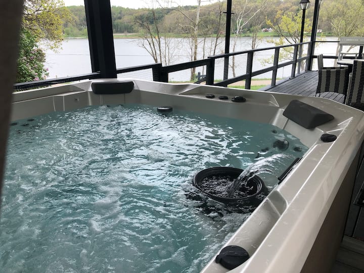 Anchor Cottage On Lake Logan: 00369 - Logan, OH