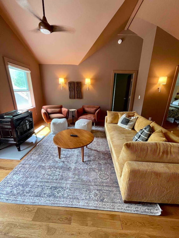 Charming Cavendish Guesthouse W/ Sauna! - Vermont