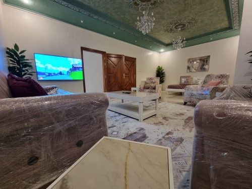 Rasafa 4-bedroom apartment and lounge - Flats for Rent in Al Madīnah al ...
