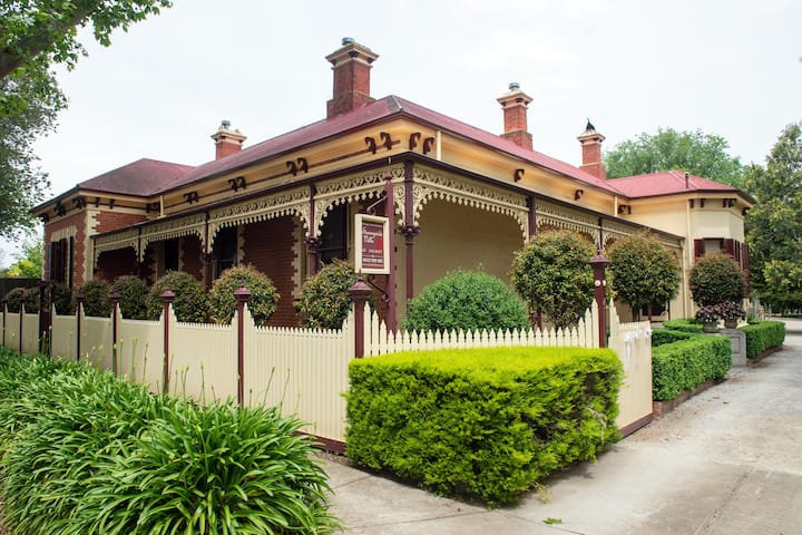 Sunnyside Villa - Heritage B&b - Bacchus Marsh