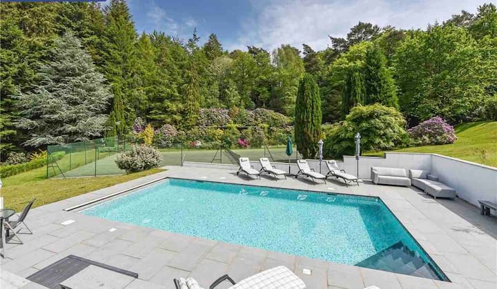5 Bedroom Family Friendly Country House. - Petersfield